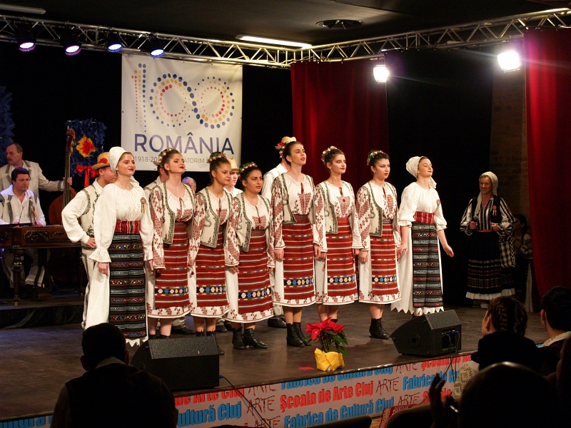Școala Populară de Arte „Tudor Jarda” Cluj-Napoca "TREI INIMI ROMÂNEȘTI ...
