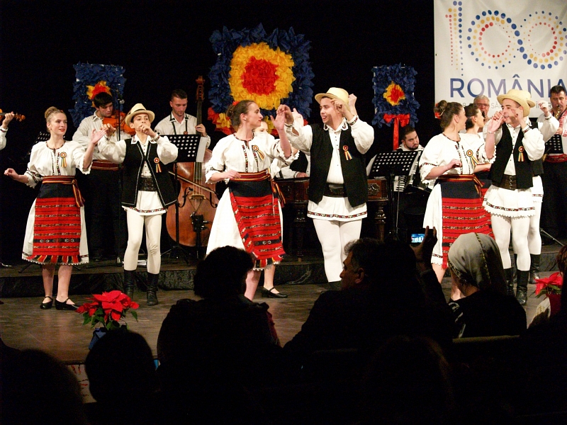 Școala Populară de Arte „Tudor Jarda” Cluj-Napoca "TREI INIMI ROMÂNEȘTI ...